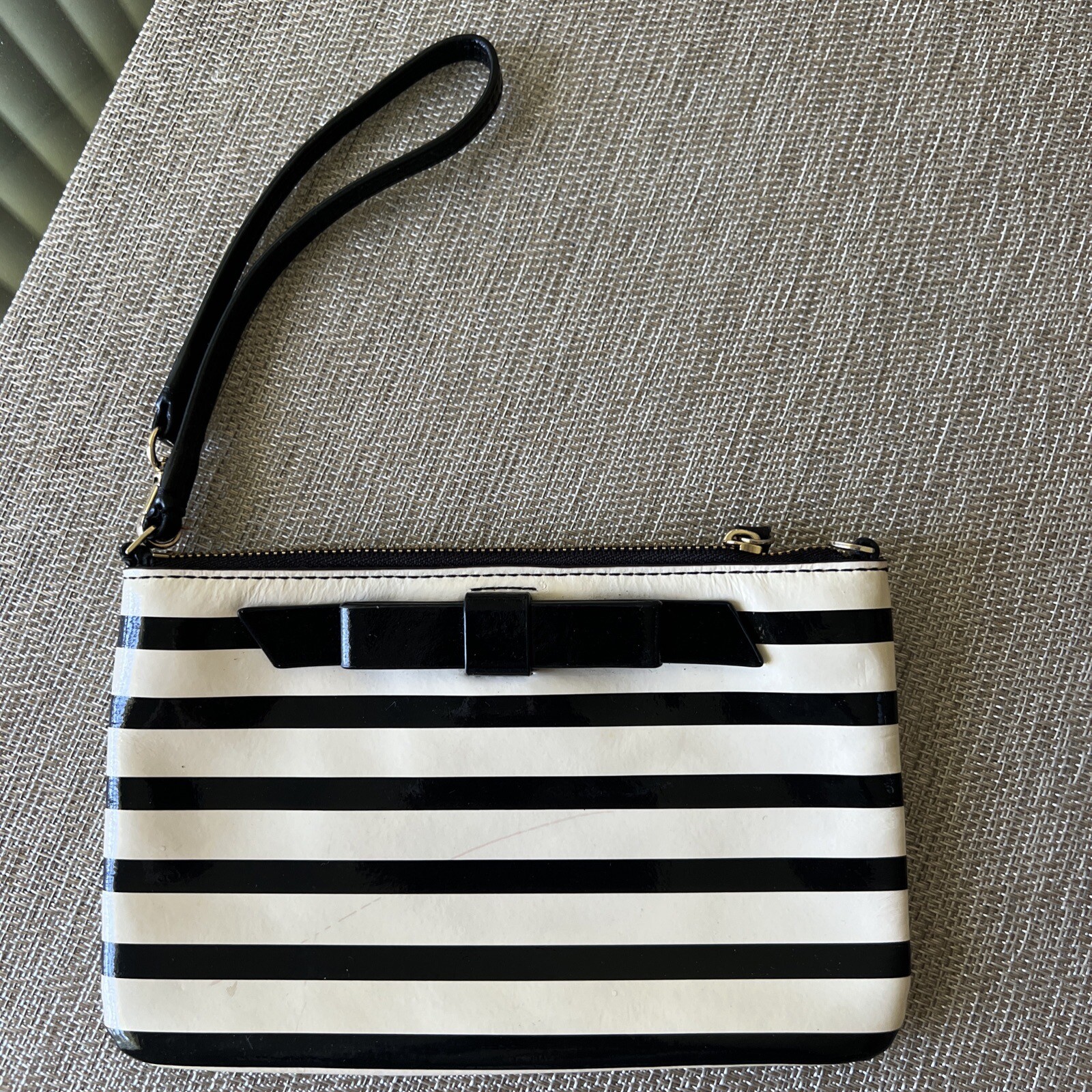 Kate Spade Lilly Chelsea Park Stripe Wristlet Bag Car… - Gem