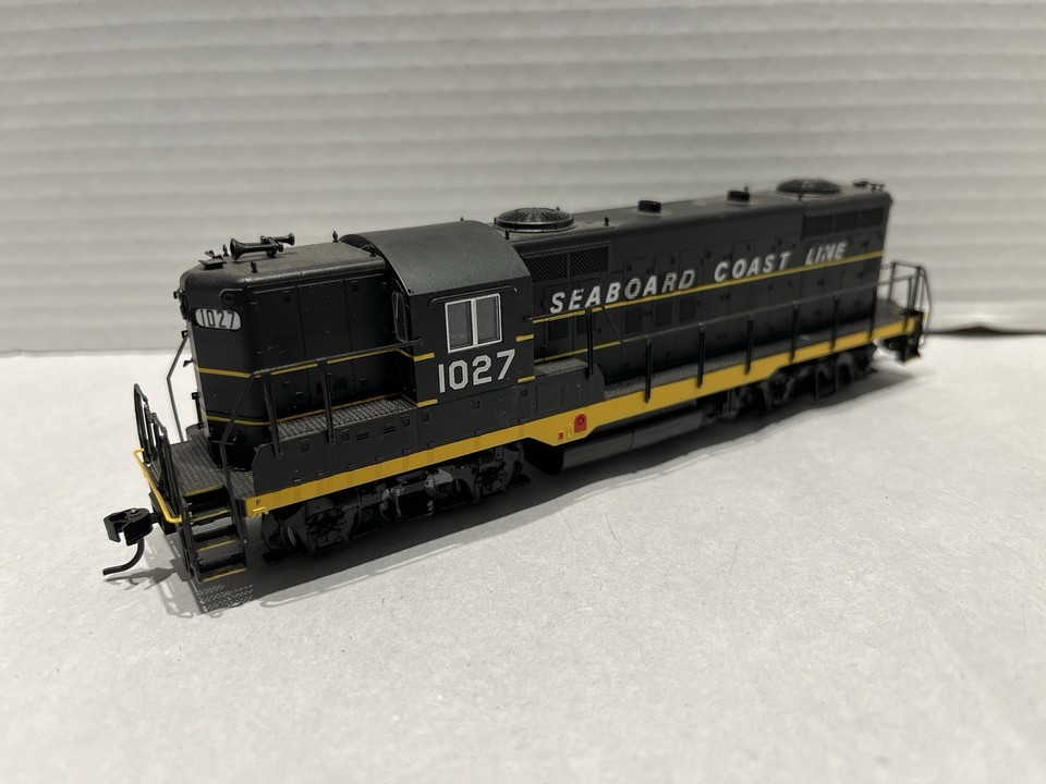 Two HO Scale Life Like Proto 2000 Seaboard GP18 #1056 Runs & GP9 #1027 ...