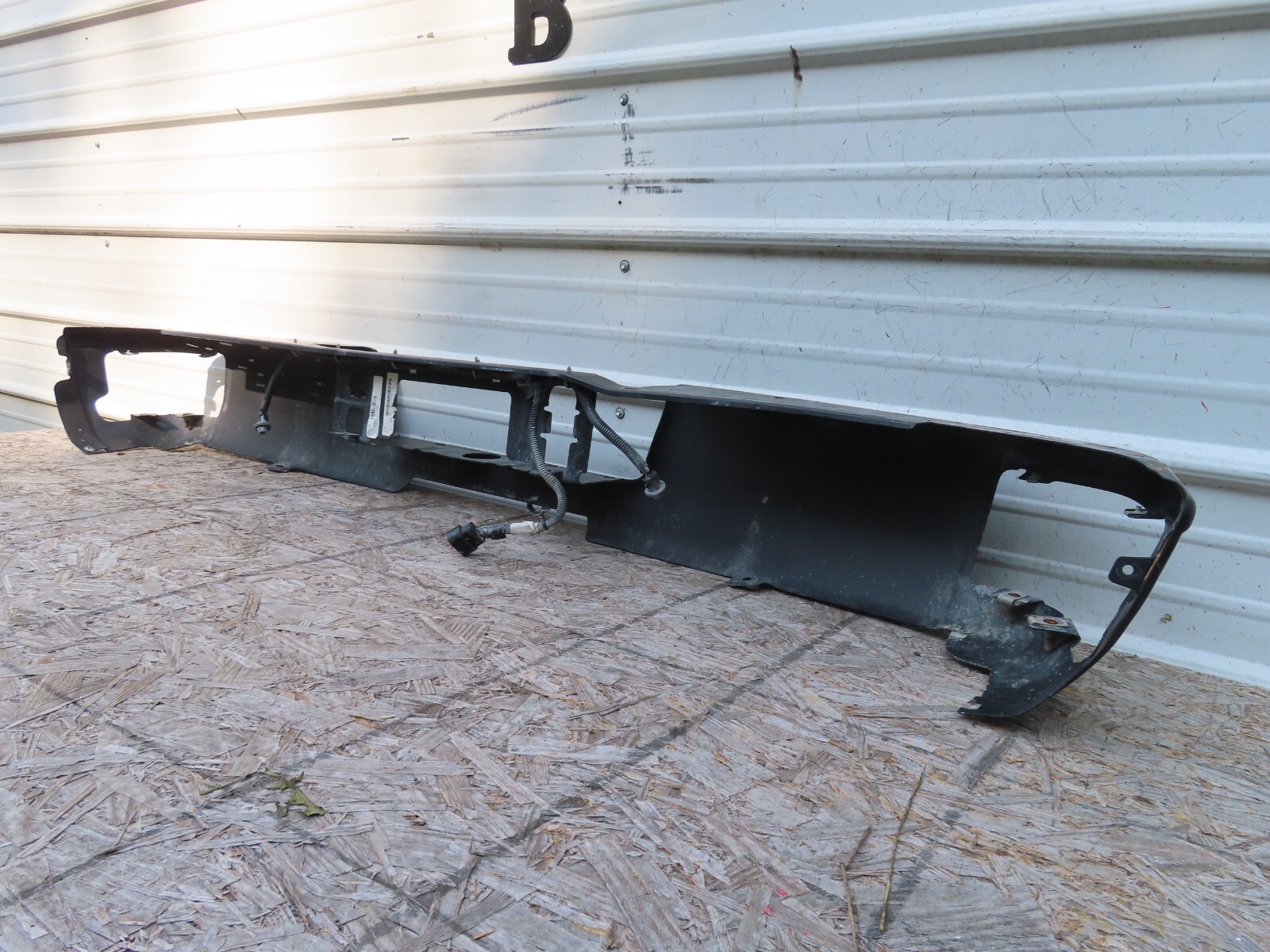 2016-2019 Chevrolet Silverado GMC Sierra 1500 Rear Metal Bumper OEM ...