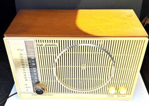 Vintage 1951 Zenith Electric Radio C845M Electronics WORKS No Tuner ...