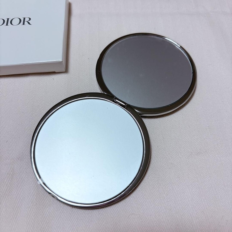 Christian Dior Mirror Compact Silver Circle Logo Double-side 7x7cm w ...