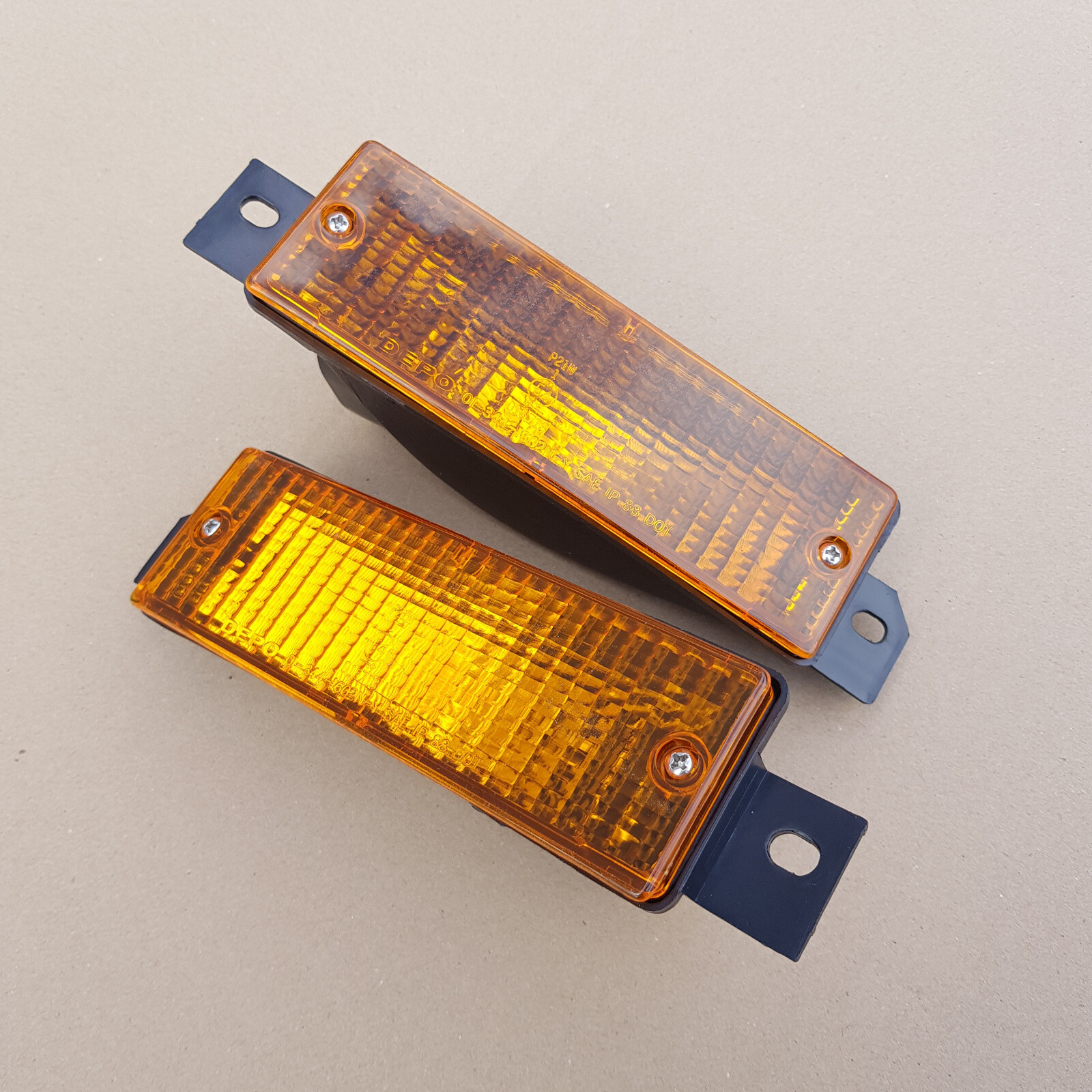 BMW E30 Turn Signal Indicators Light Front Bumper Corner Parking Lights ...