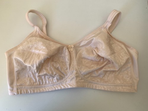 TRIUMPH Endless Comfort Wire Free Bra Size 24D | eBay Australia