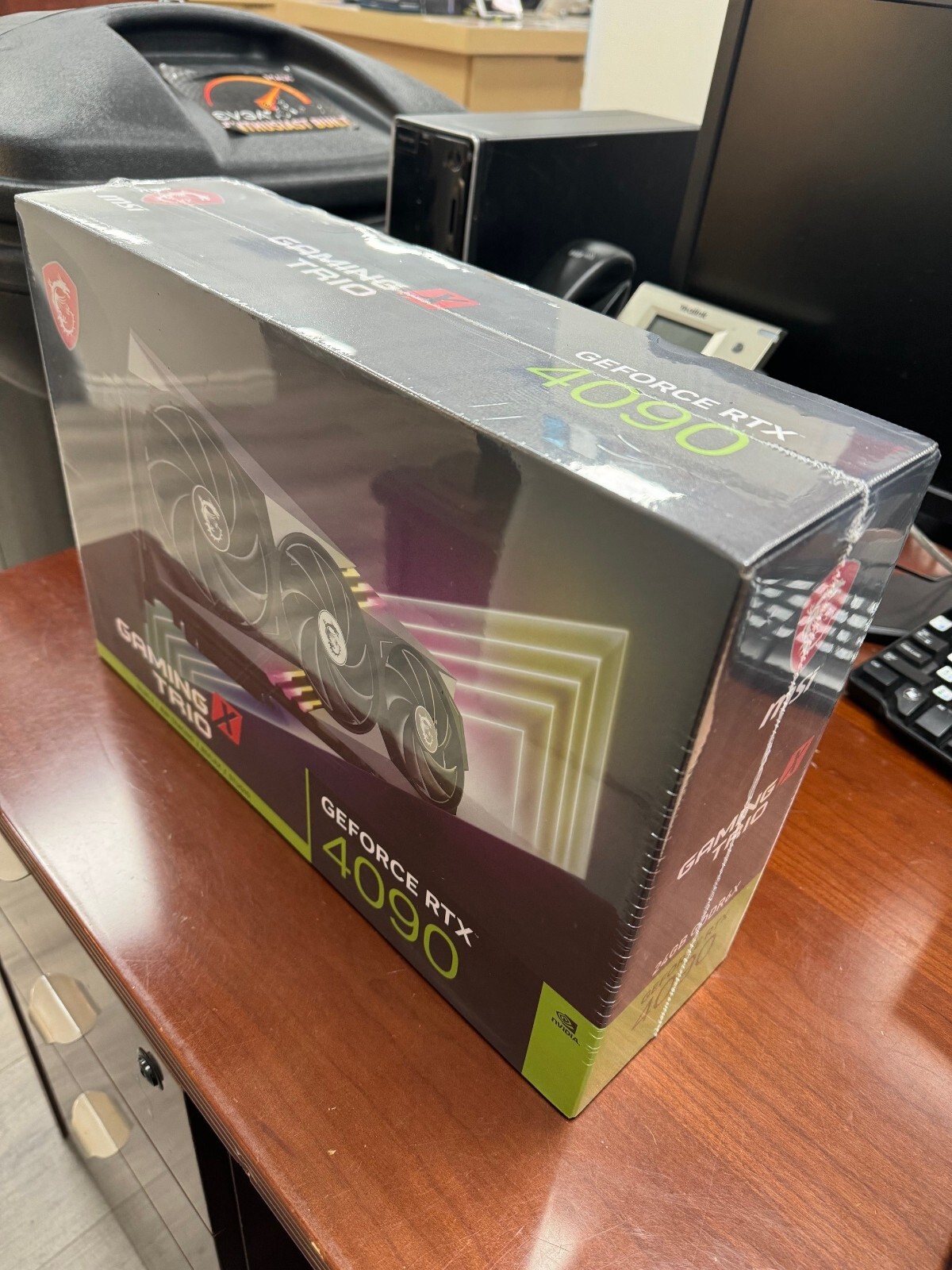 BRAND NEW MSI GeForce RTX 4090 GAMING X TRIO 24GB GDDR6X Graphics Card ...