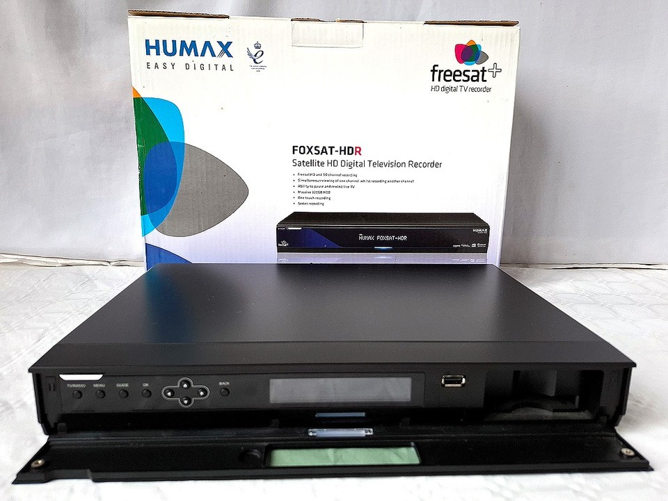 Humax Foxsat-HDR 320GB Twin Tuner Freesat+ HD Satellite TV Recorder PVR ...