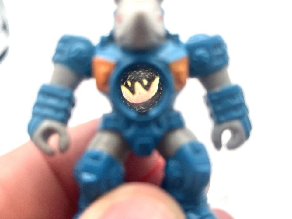 Battle Beasts Hasbro Takara Vtg #673 SHADOW BEASTFORMER LASER BEAST ...