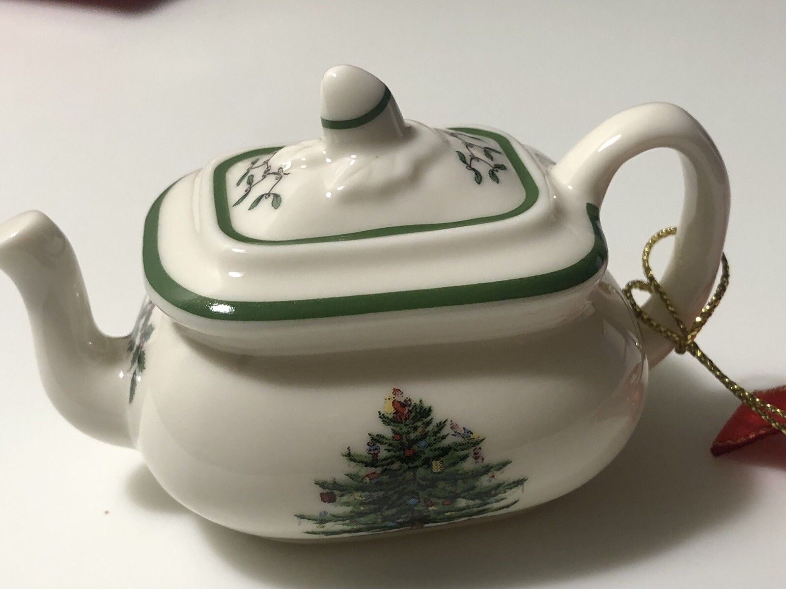 SPODE CHRISTMAS TREE TEAPOT ORNAMENT MINT CONDITION HARD TO FIND IN ...