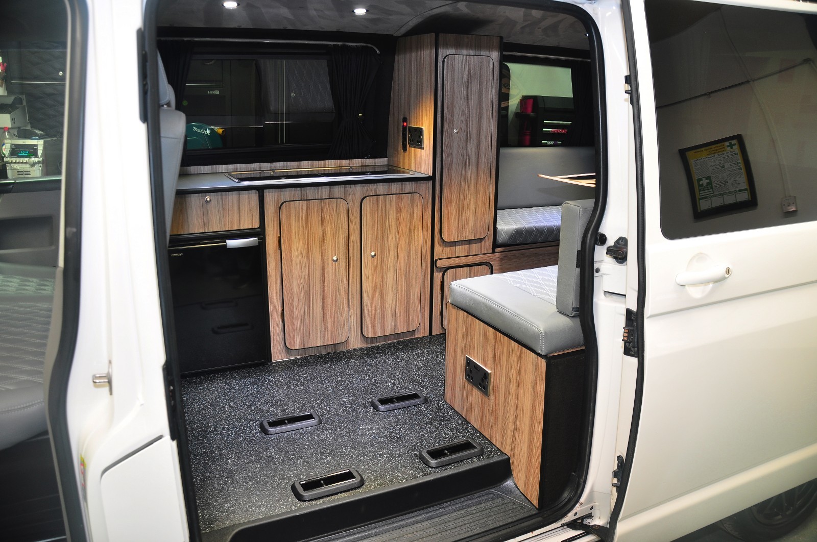 New VW T6 T5 Transporter rear kombi combi single seat Pandu trim quick ...