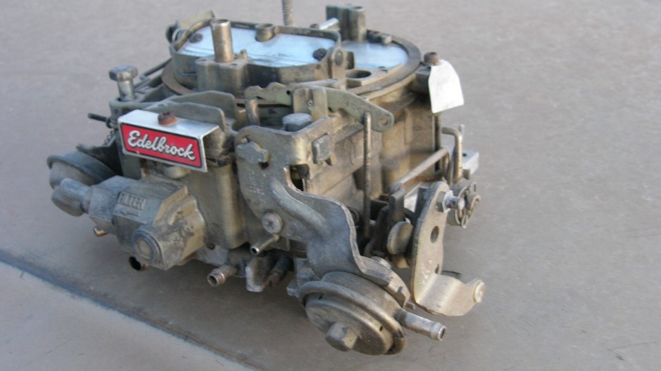 Edelbrock 1902 Carburetor 750 CFM Spread Bore Quadrajet Equivalent ...