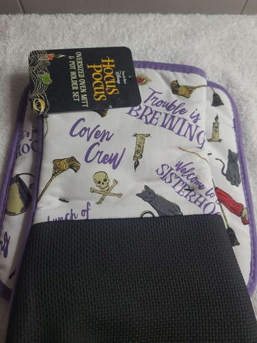 Disney Hocus Pocus Oversized Oven Mitt and Pot Holder Set " Coven Crew ...