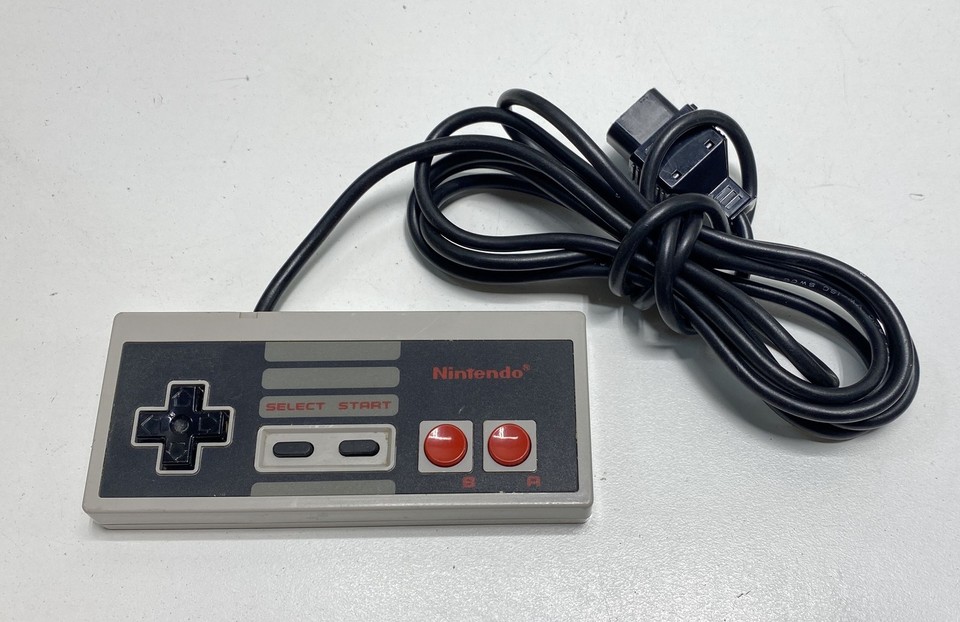 Nintendo NES Console (NES-001) Grey with Accessories | eBay