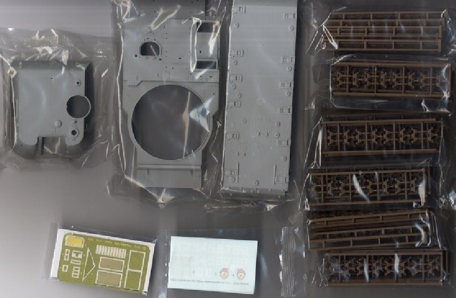 Trumpeter 1/35 05543 Soviet 2S3 152mm Self-Propeller Howitzer Early ...