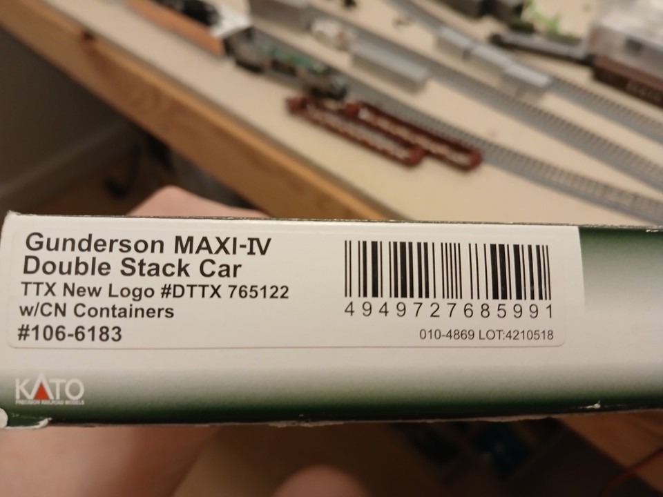 Kato Gunderson MAXI-IV Double Stack Car TTXweathered/graffitied 106 ...