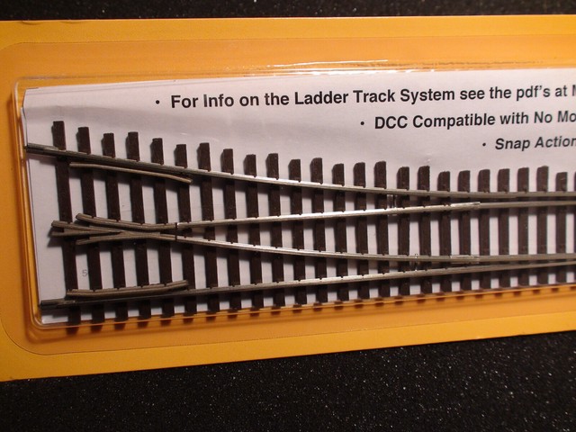 Micro Engineering Item 14 715 HO Ladder Track System Turnout RH #5c ...