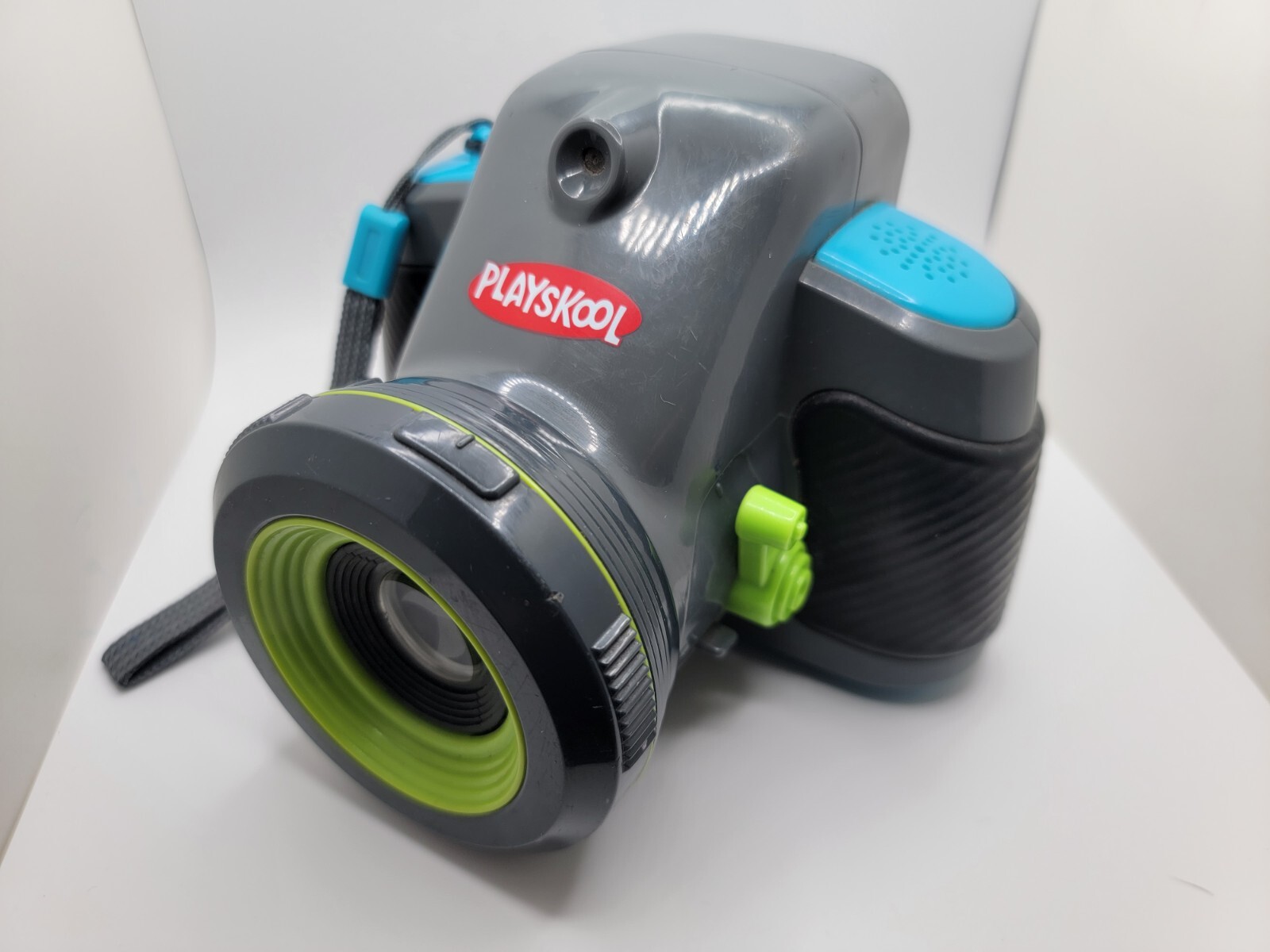 * For Parts* 2012 Playskool Showcam 2-in-1 Digital Camera Projector ...