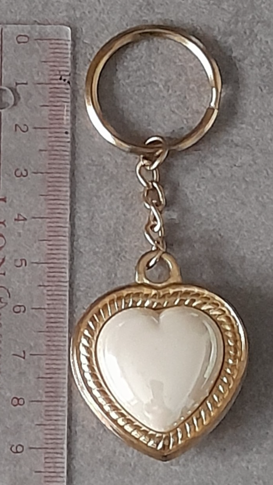 Gold Toned White Heart Shape Keychain 9 cm Long | eBay