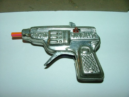 Vintage Pressed Tin Steel GIANT Automatic Roll Cap Toy Gun MINI Made in ...