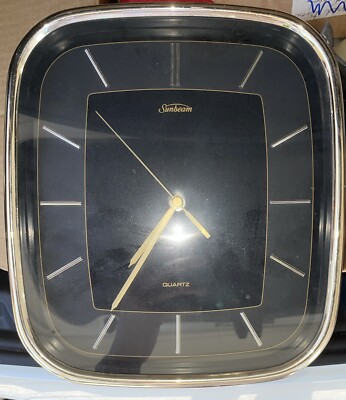 Vintage Sunbeam Quartz 12” Acrylic Wall Clock Black & Gold Tested Works ...