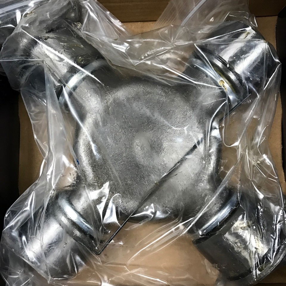 5-676X Universal Joint (U-Joint) fits 1810 Series Driveline - World ...