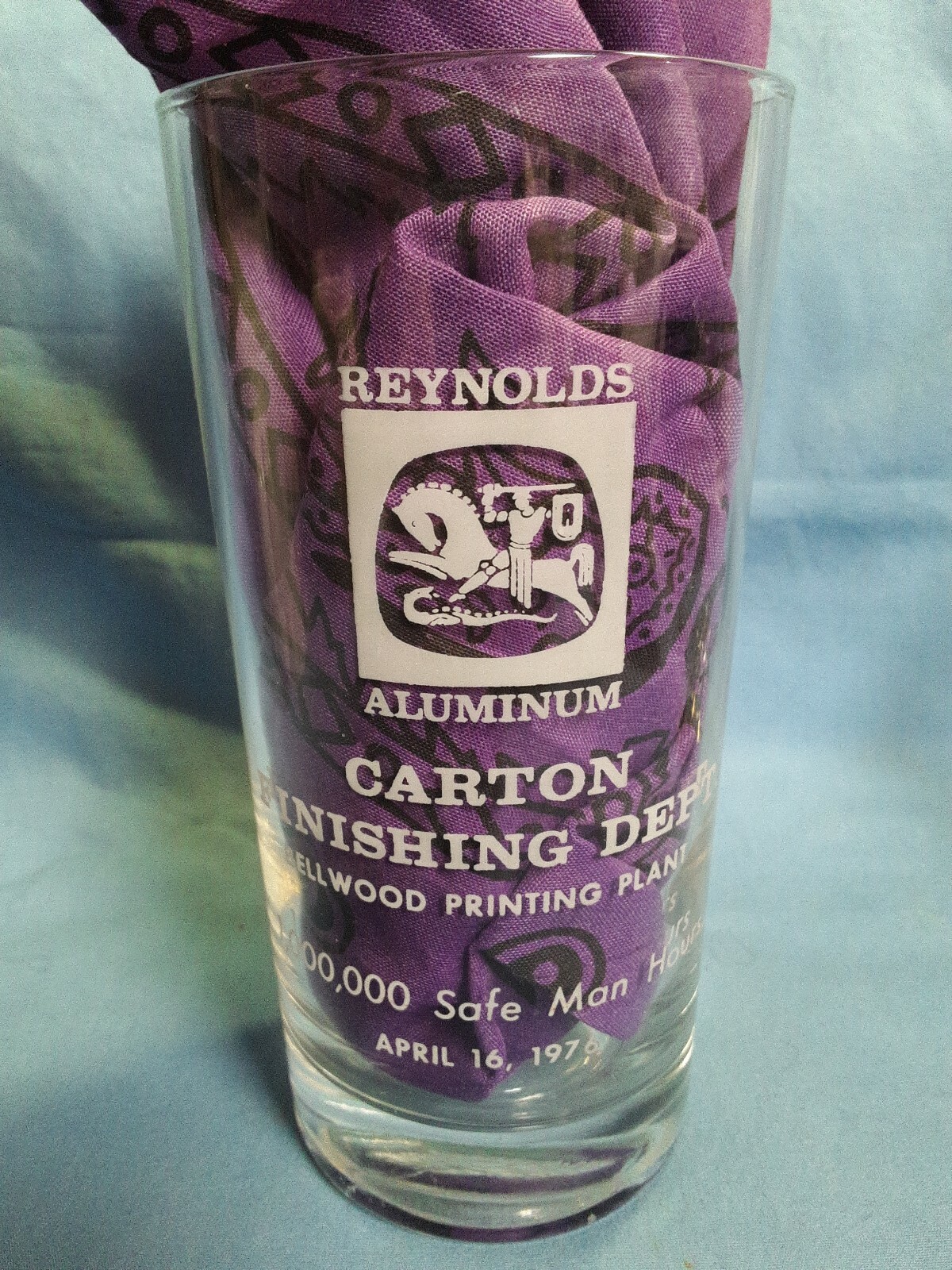 REYNOLDS ALUMINUM CARTON FINISHING DEPT. BELLWOOD PRINTING PLANT 12oz ...