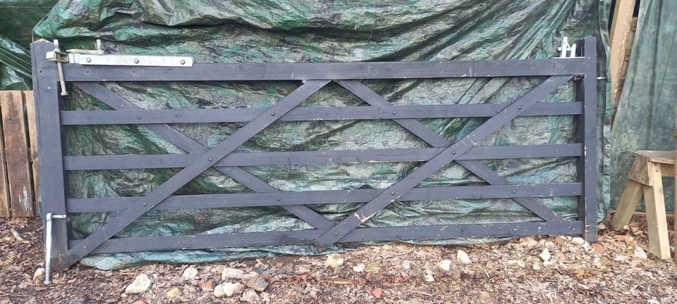 10ft 5 bar wooden gate + fixings | eBay UK