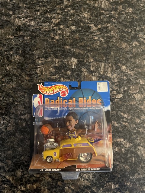 Kobe Bryant#8 Hot Wheels Radical Rides Los Angeles Lakers on Card 1998 ...