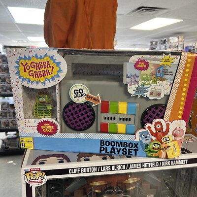 2013 YO GABBA GABBA Playset Boombox Sound & Exclusive Brobee Cake ...