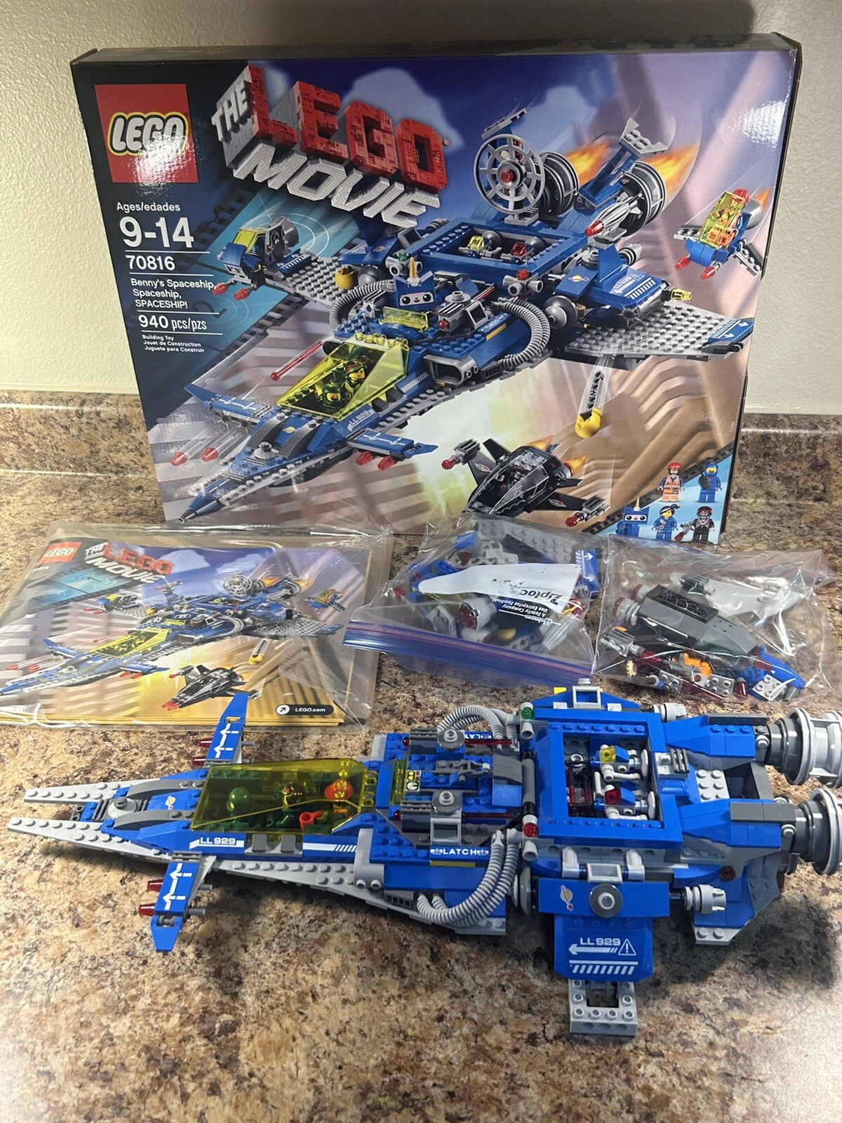 The LEGO Movie 70816 Benny's Spaceship 673419210249 | eBay