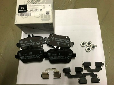 A0004200705 Mercedes-Benz A/B-KLASSE CLA GLA SLK SLC Bremsbelag Hinten ...