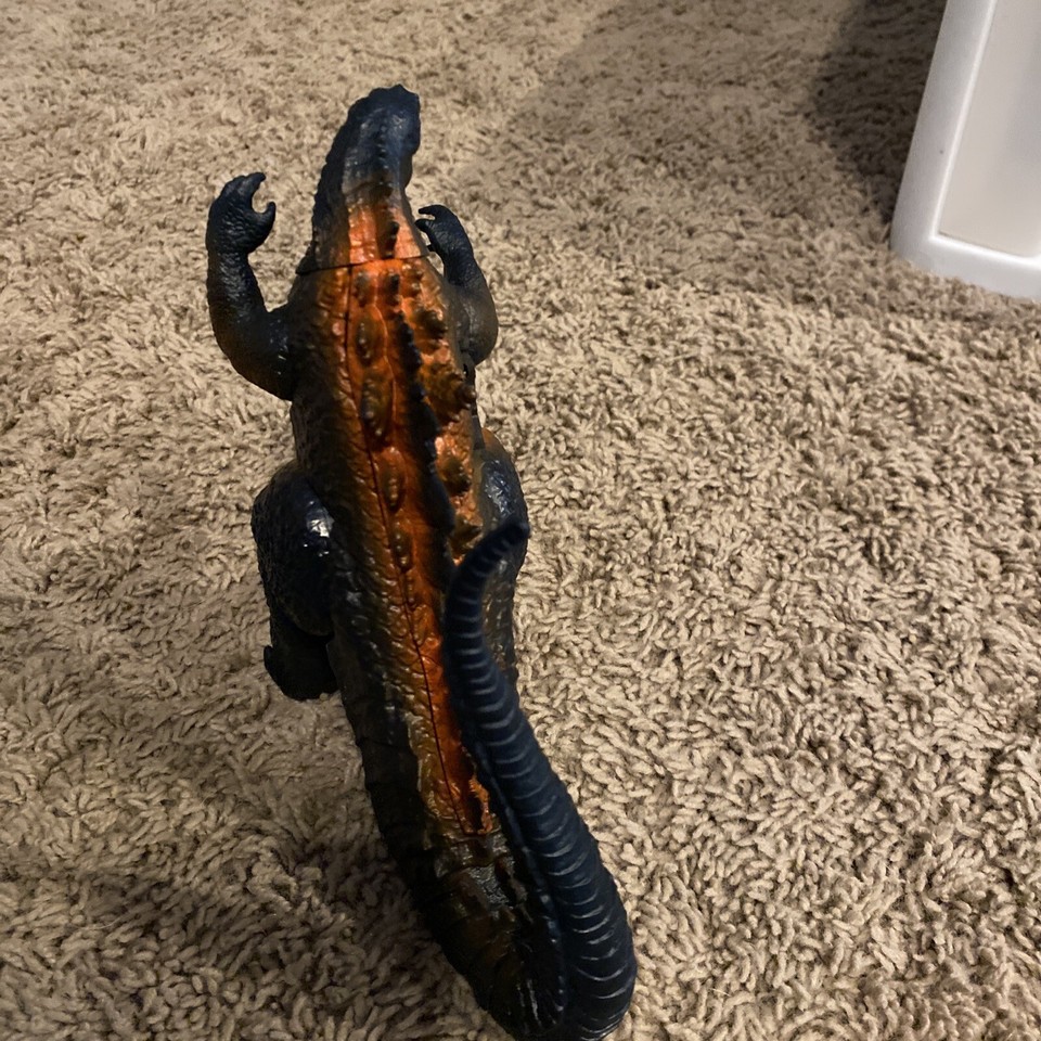 Monsterverse Godzilla: City Destruction Godzilla with Battle Damage ...