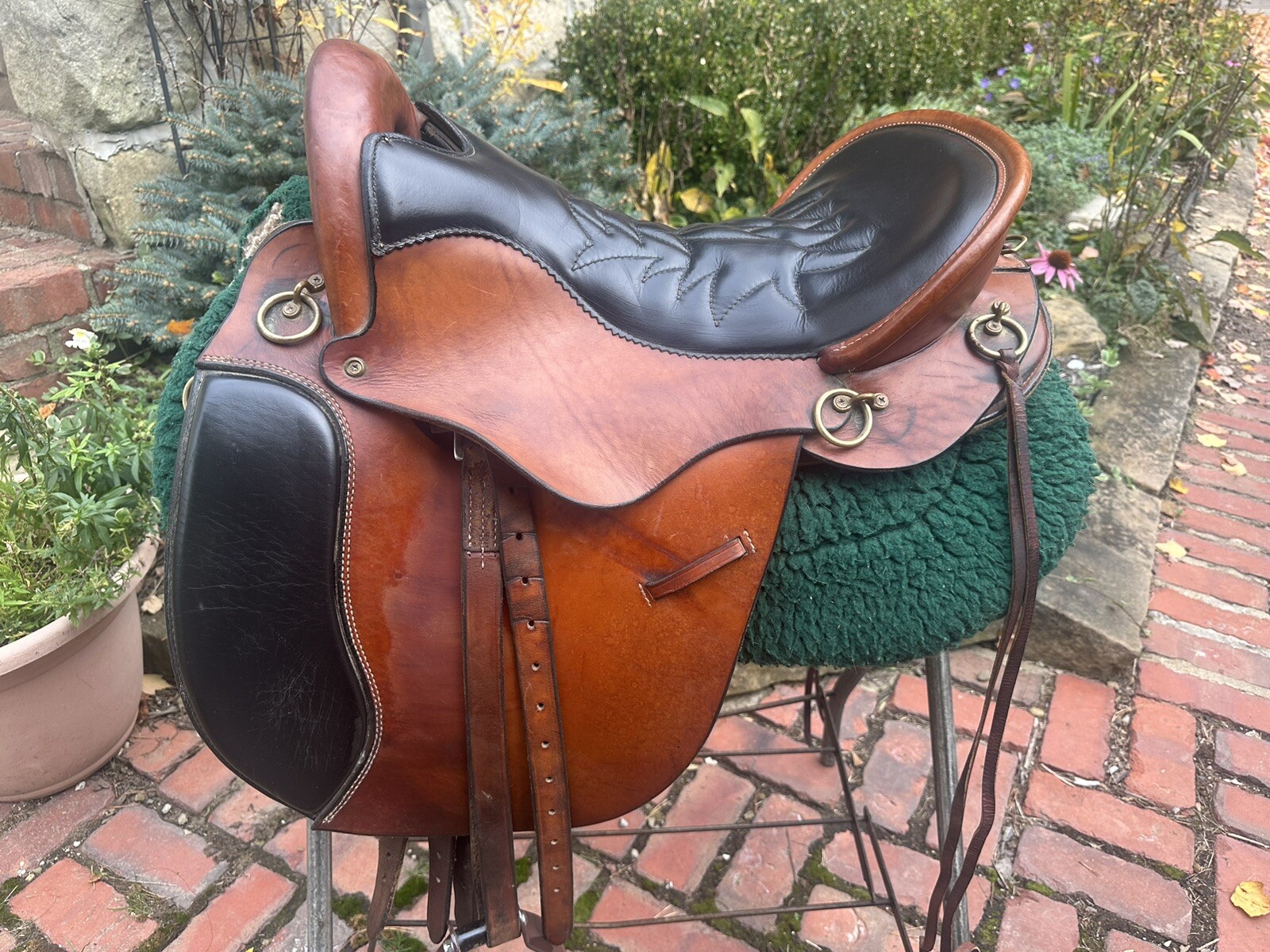 Tucker Equitation Endurance Trail Saddle 16.5 seat on medium tree . | eBay
