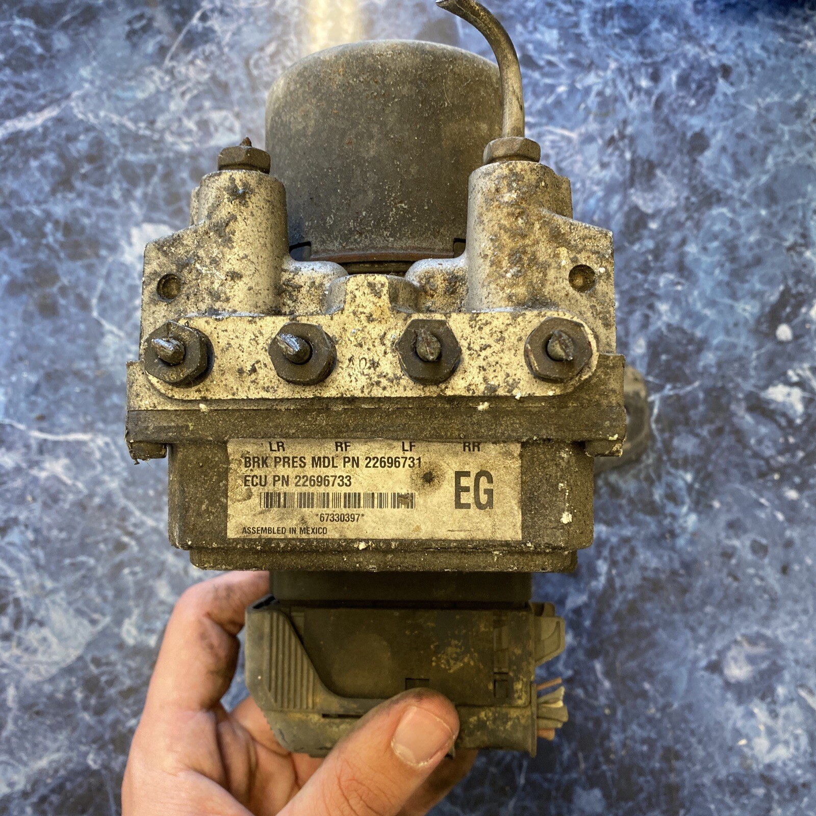 2003-2005 Chevrolet Impala ABS Pump Control OEM 18044526 Module 03 15e2 ...