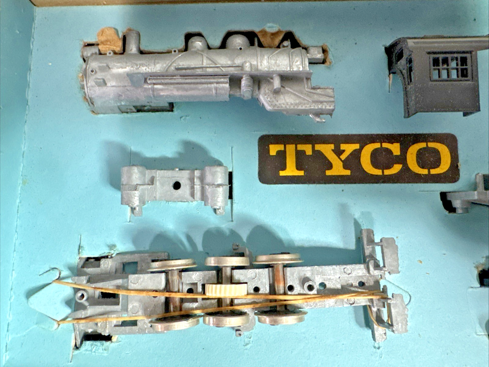 TYCO HO Scale Big Six Locomotive And Tender Kit K218:1098 | eBay