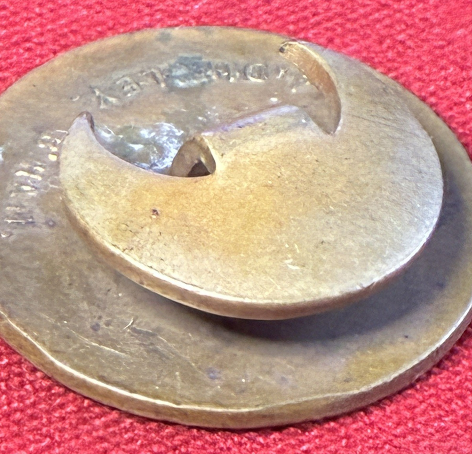 WW1 1914 On War Service brass and Enamel lapel badge - 'WJ Dingley B ...