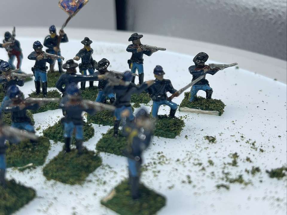 Lot 25 Metal Miniatures Of Union Soldier Command Staff Division Troops ...