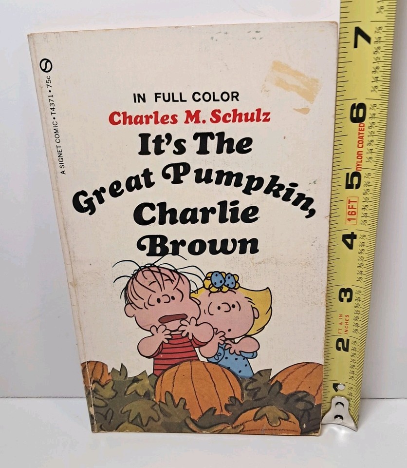 IT'S THE GREAT PUMPKIN, CHARLIE BROWN Charles M. Schulz 1968 PB 1st ...