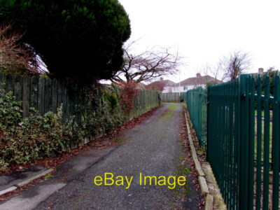 Photo 6x4 Path towards Trinant Terrace, Pentwyn Pen-twyn From Pentwyn ...