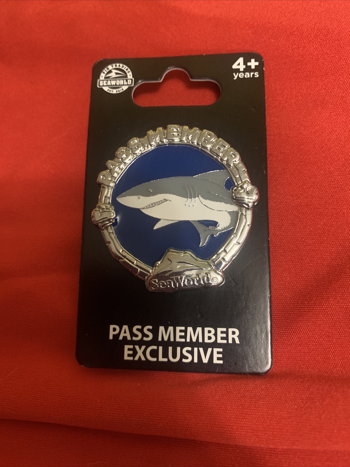 SEAWORLD 2023 PASS MEMBER EXCLUSIVE NAVY SILVER SHARK PIN NEW | eBay