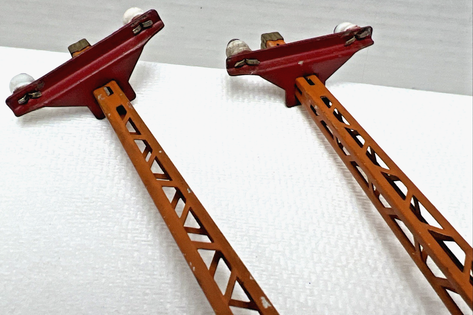LOT OF 4 LIONEL PREWAR O-GAUGE 060 ORANGE TELEGRAPH POLES WITH ARMS | eBay