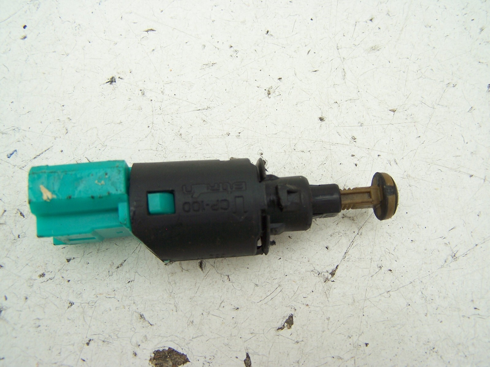 Peugeot 207 brake light switch (2006-2009) | eBay UK