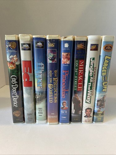 VHS Tapes - Lot Of 8 Family Movies - Universal, Fox Video, MGM, Warner ...