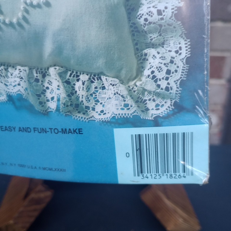 VTG Creative Moments 8264 Candlewick Kit Lace Edged Pillow 13" Pinwheel ...
