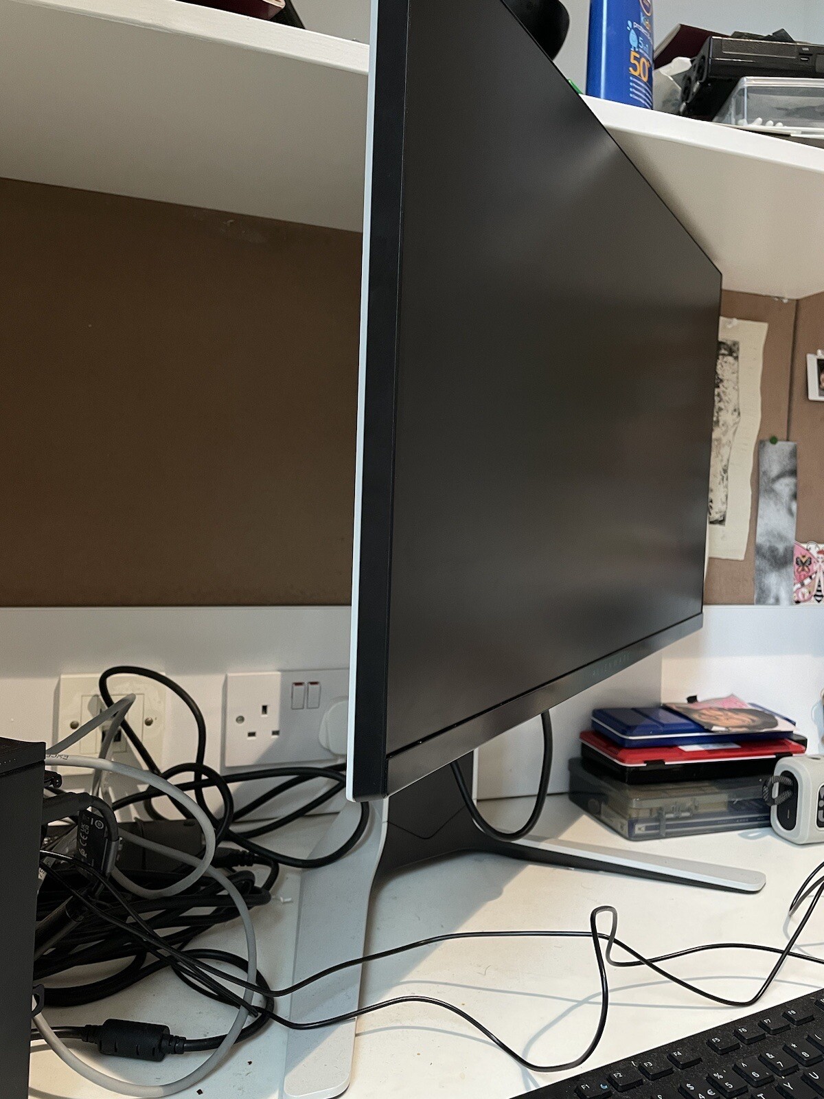 Dell Alienware 27inch IPS LED Gaming Monitor AW2720HFA 240 Hz 1920x1080 ...