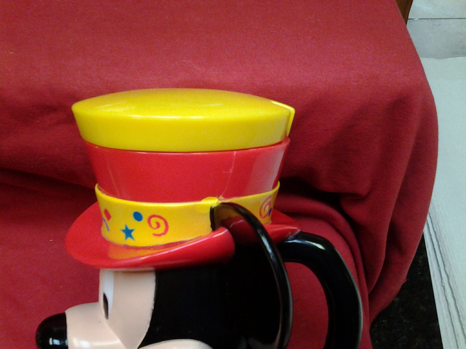 21 Ringmaster Mickey Mouse Plastic Mug Lid Disney Ringling Brothers Red ...