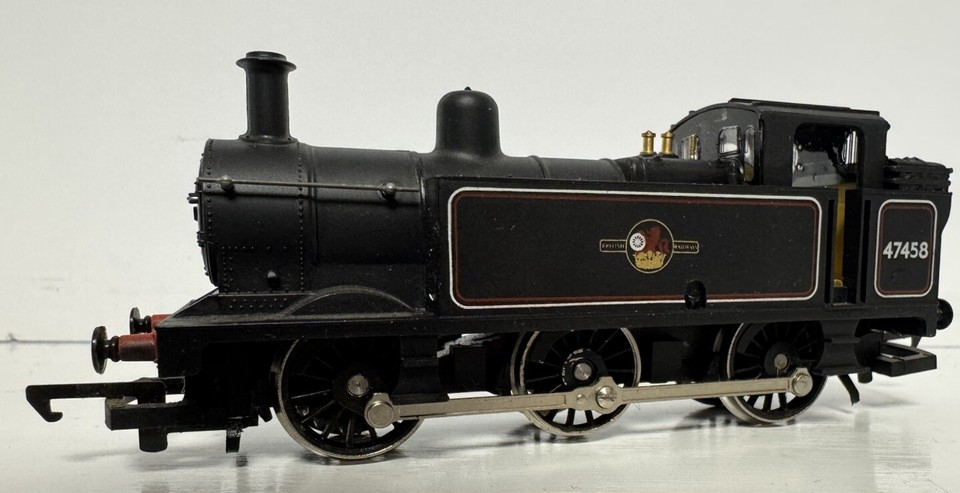 Hornby R058 Class 3F Jinty 0-6-0T 47458 in BR Black with late crest ...