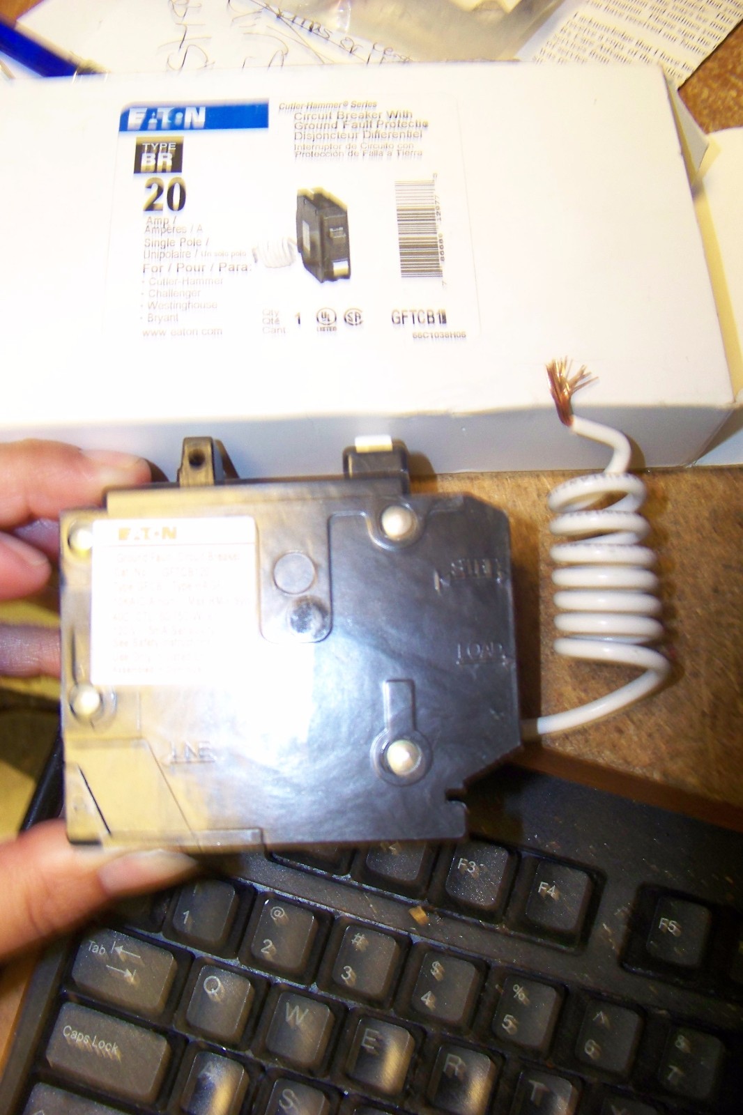 new Eaton GFTCB120 Breaker, 20A, 1P, 120V, 10 kAIC, Type BR circuit ...