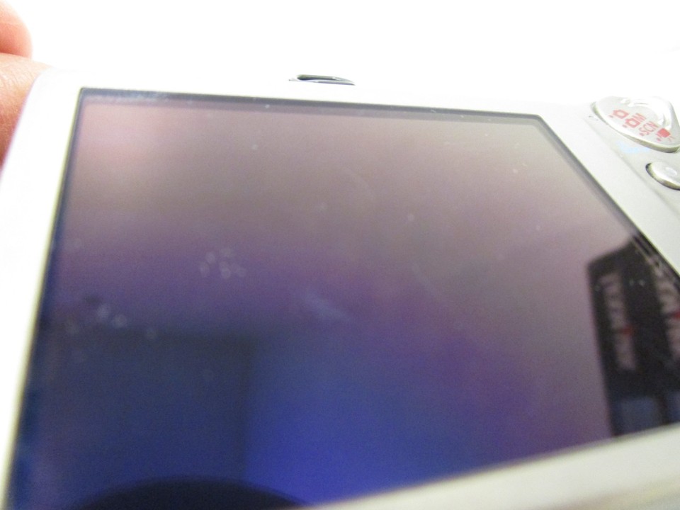 Canon PowerShot SD950 IS Digital Camera 12.1MP with battery and charger ...