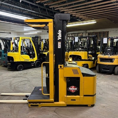 Forklifts - Yale Order Picker