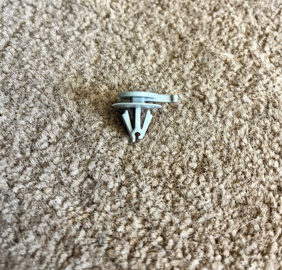 FIT TESLA WHEEL ARCH TRIM CLIPS FASTENERS | eBay UK