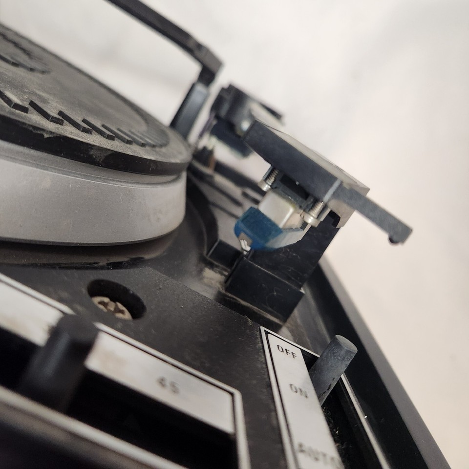 Realistic LAB 56 Turntable Record Player Radio Shack BSR Vintage Not ...